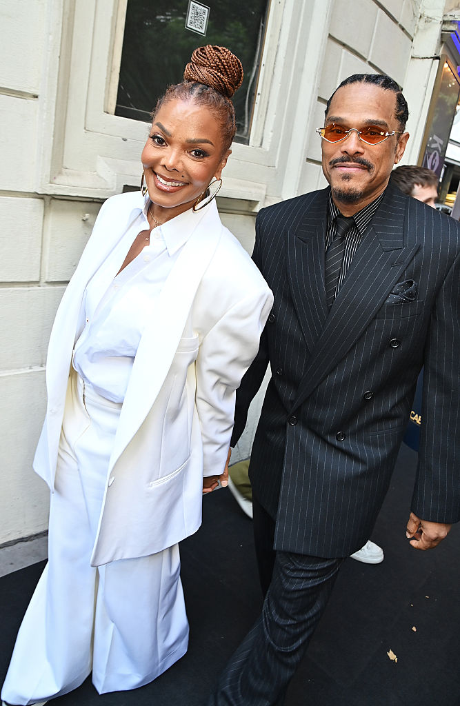 Janet Jackson Is Not Dating Maxwell, Despite Romance Rumors